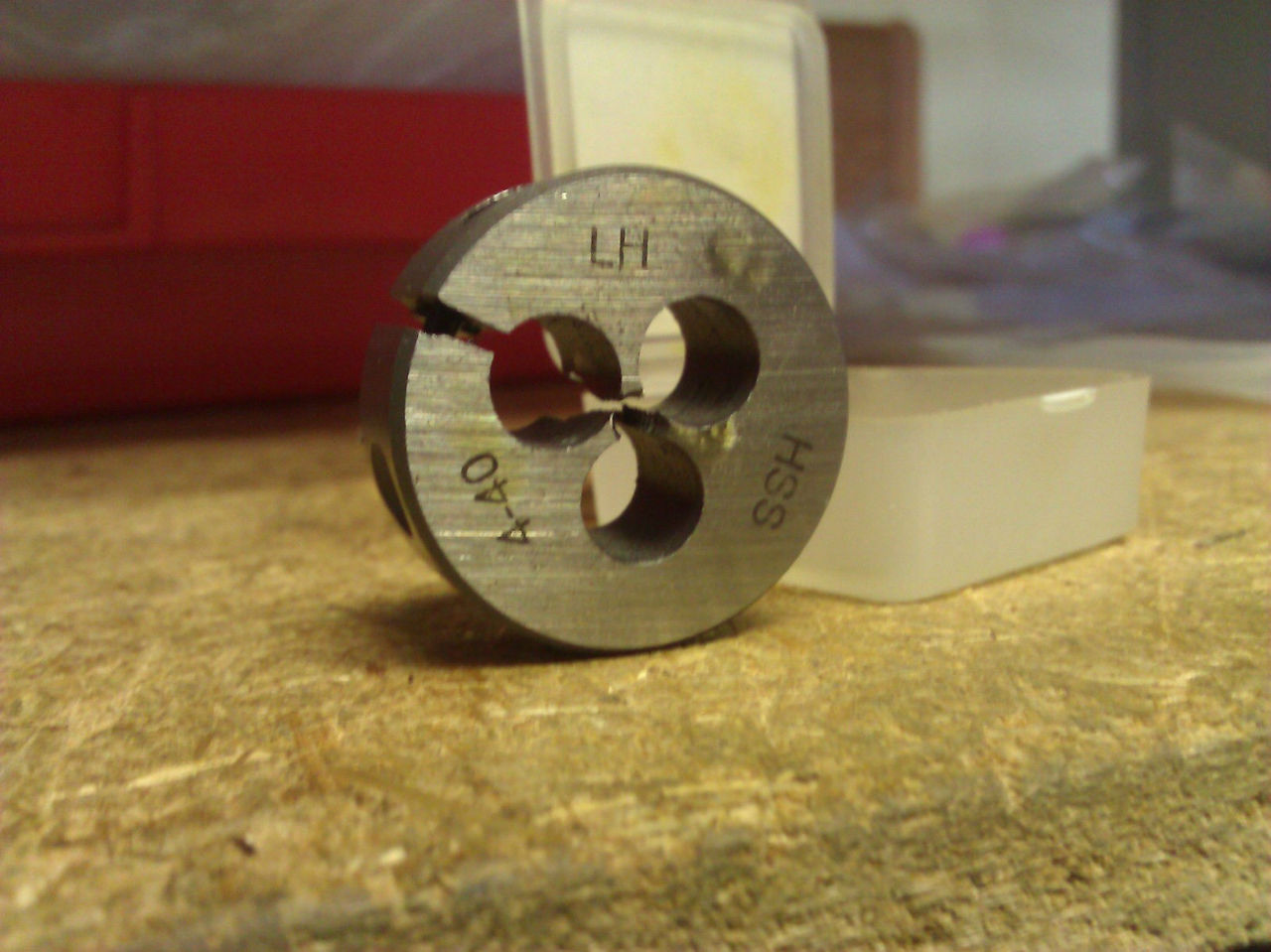 4-40 X 1" HIGH SPEED STEEL LEFT HAND ROUND ADJUSTABLE DIE | North Bay ...