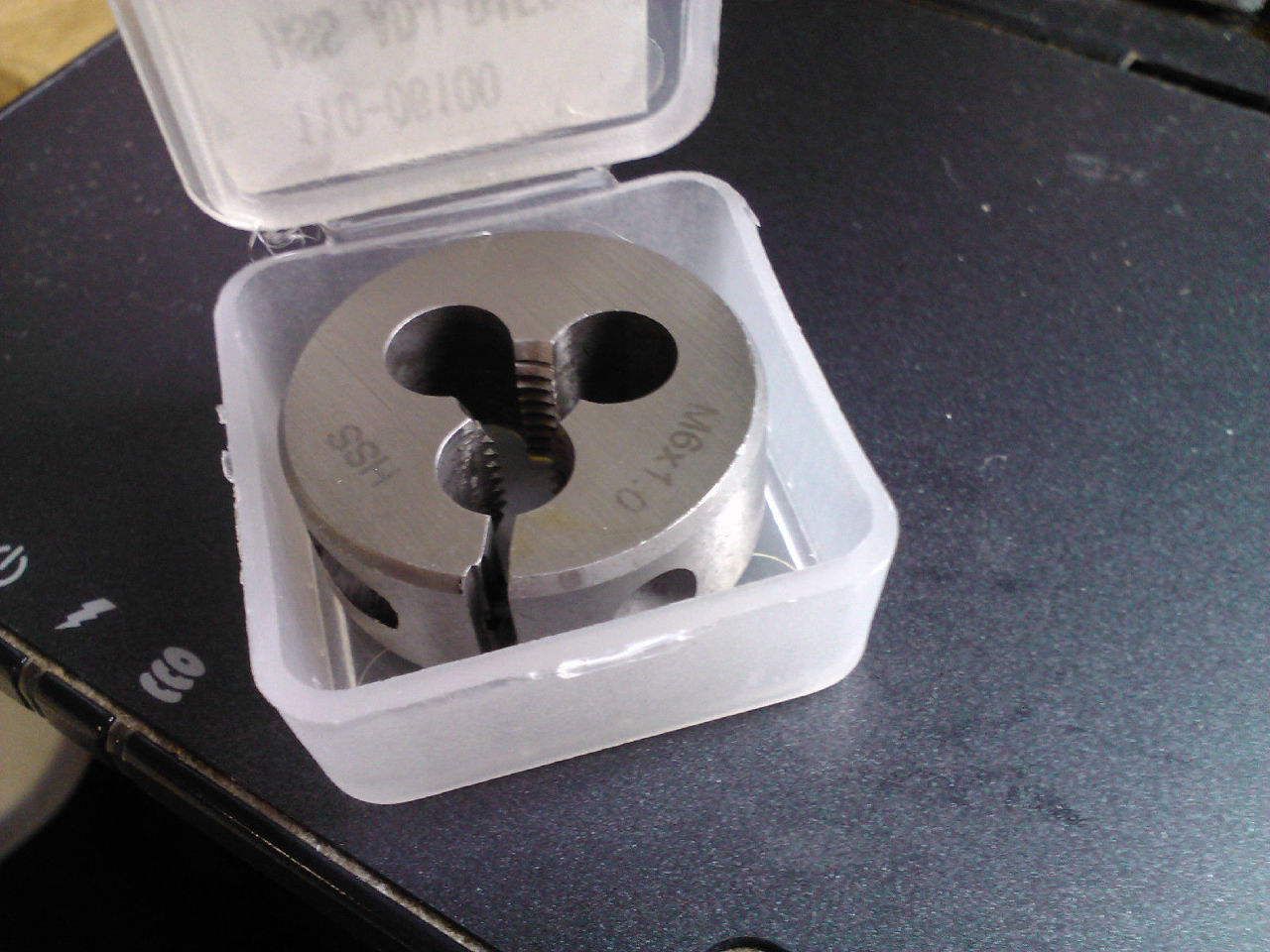 M6 X 1.0 X 1" HIGH SPEED STEEL ROUND ADJUSTABLE DIE | North Bay Cutting ...