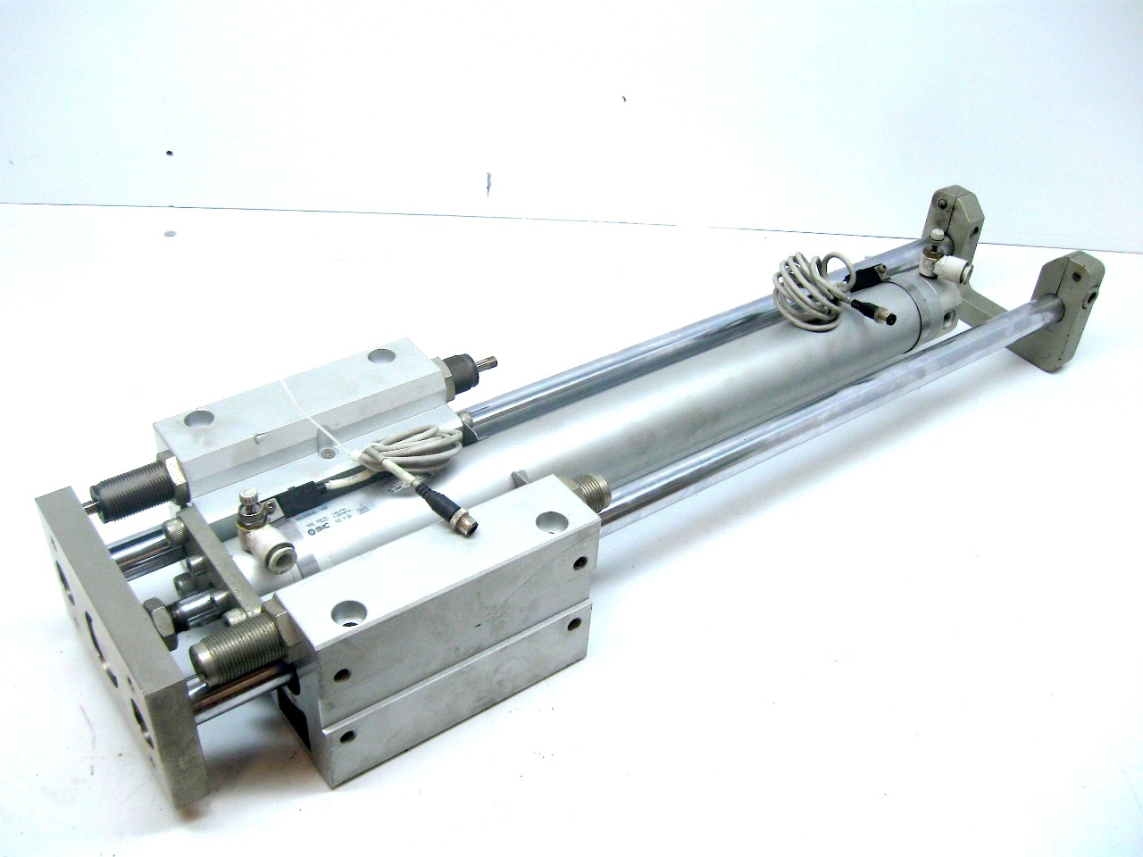 SMC MGGMB40-400 Pneumatic Guide Cylinder 40 MM Bore 150 MM Stroke