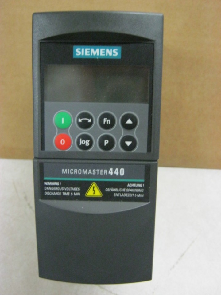 SIEMENS Micromaster 440 AC Drive 6SE6440 - 2UD15 - 5AA1 0.55kW | Daves ...