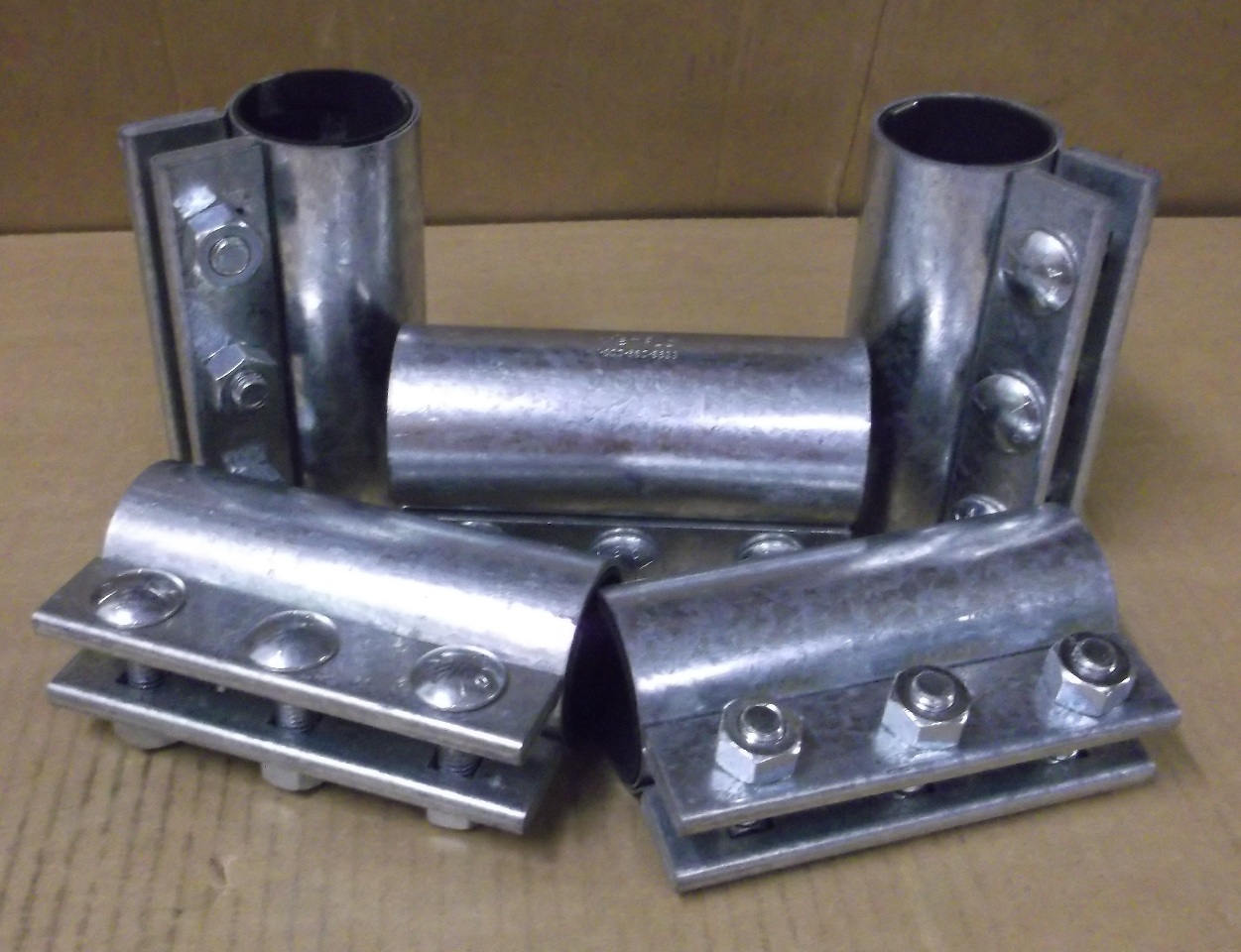 Metflo 3 bolt Compression Coupling for 2" OD tubing Lot of 5 | Daves ...