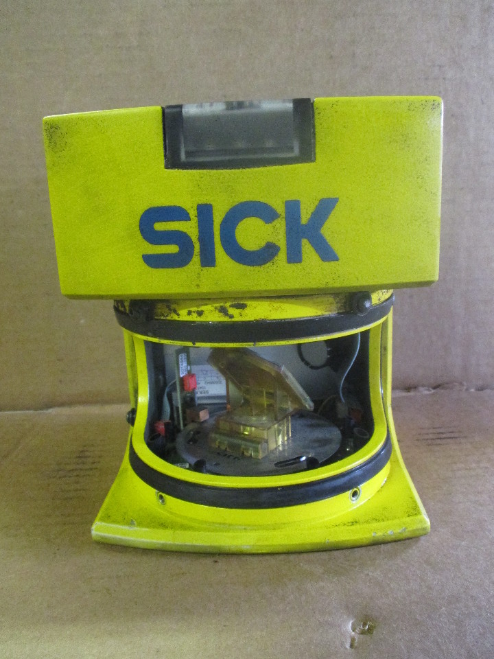 SICK PLS101-312 PROXIMITY LASER SCANNER SAFETY SYSTEM LIGHTGUARD ...