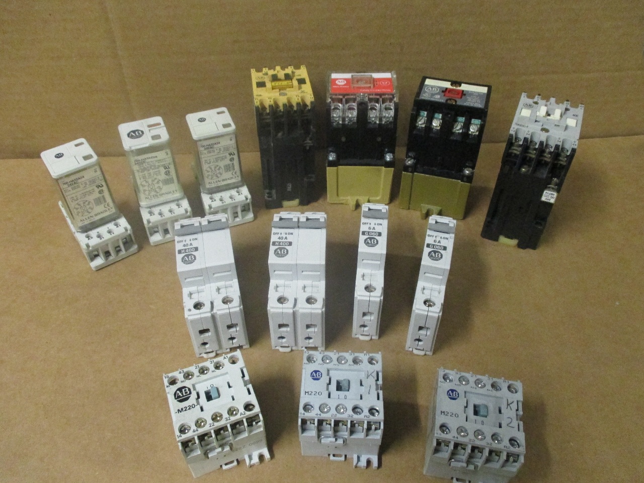 Lot of 14 Allen Bradley Breakers Control Relays and Contactors | Daves ...