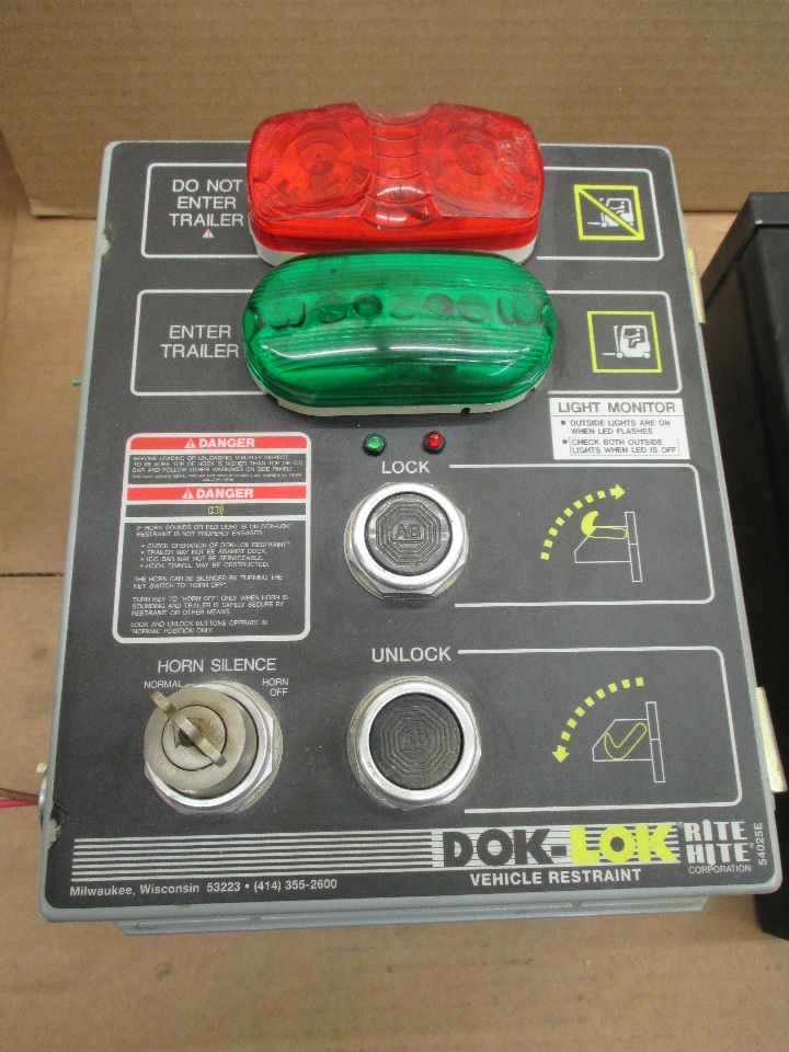 Dok Lok Vehicle Restraint Control Box and Light | Daves Industrial ...