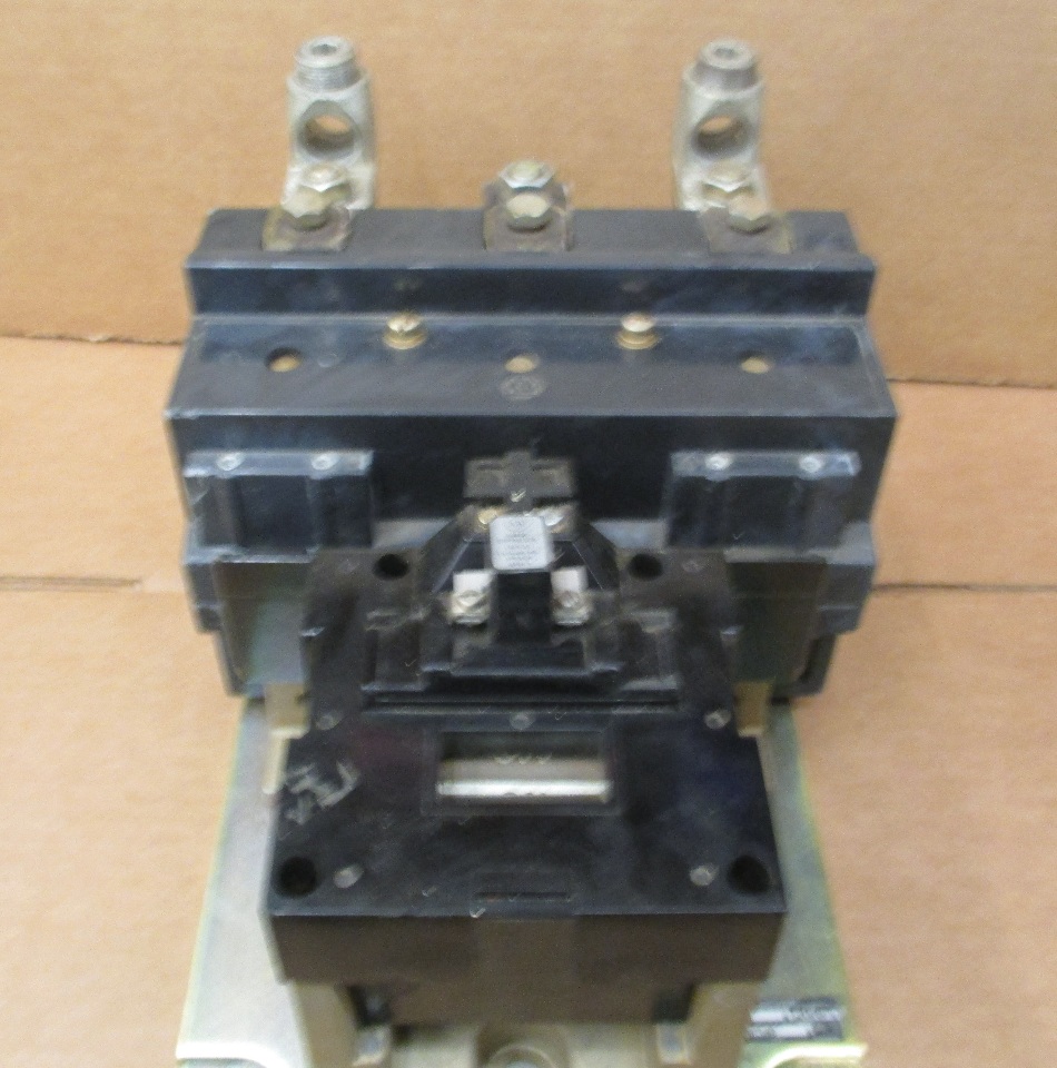 Allen-Bradley Contactor 1379NC360 DC 600V AC 360 AMP MAX | Daves ...