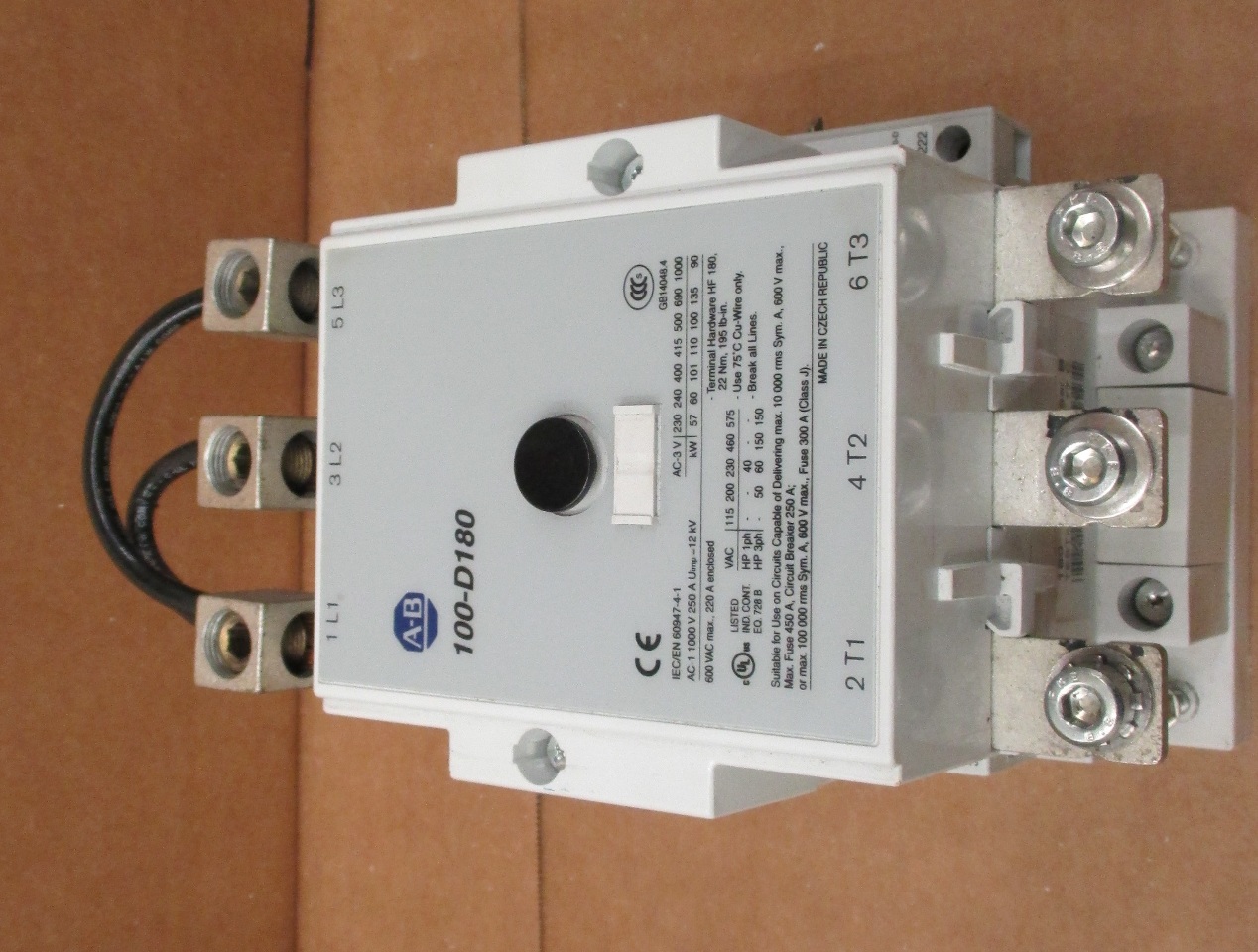 ALLEN BRADLEY 100-D180 3P 3 POLE CONTACTOR