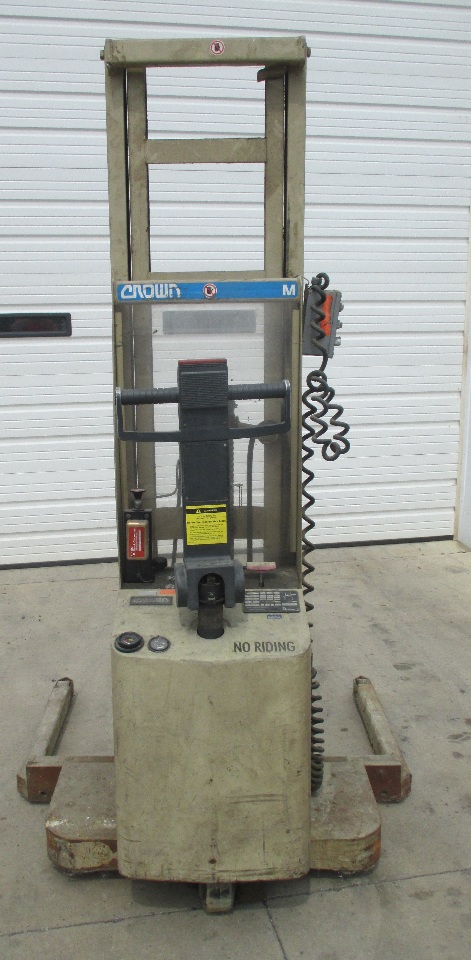 Crown 15MT walkie straddle stacker lift truck walk behind electric ...