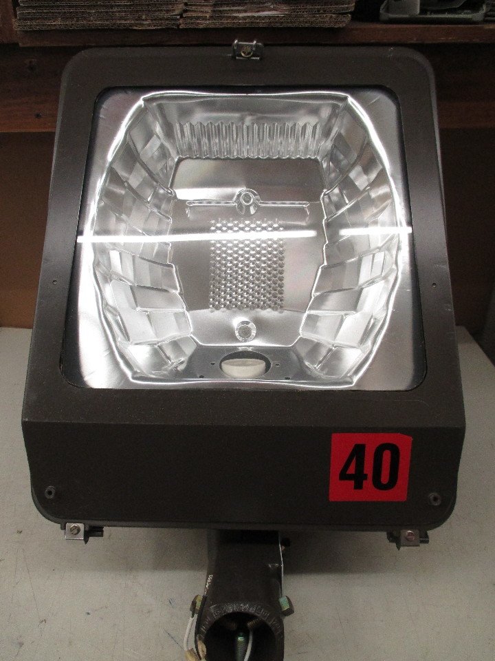 GE 40M5A17X6DBK PF-400 POWERFLOOD 400 Watt 480 Volt | Daves Industrial ...