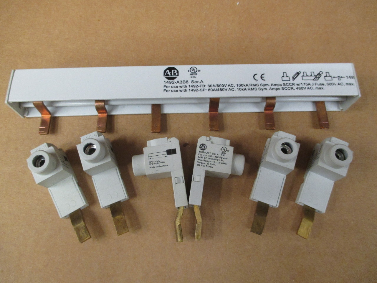 **Lot of 6** Allen Bradley terminal lug 1492-AAT1 Series A and 1 AB ...