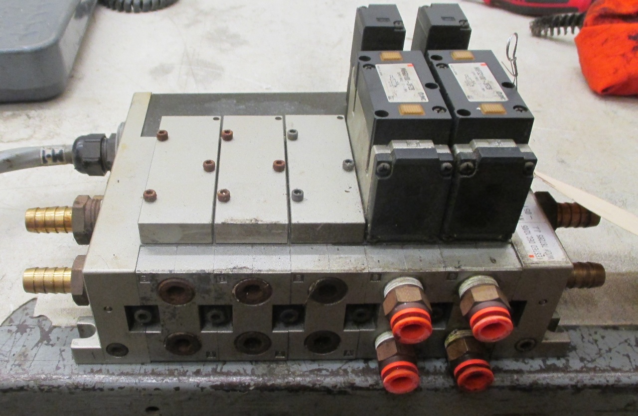 SMC Valves NVFS3100-3FZB with 5 Valve Base | Daves Industrial Surplus LLC