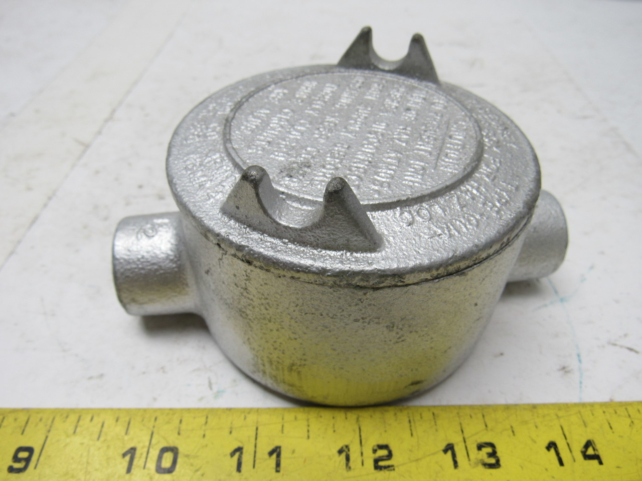 O-Z Gedney GUAC 50 Explosion Proof Outlet Box 1/2" Hubs