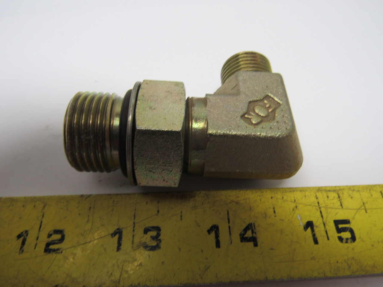 Hydraulic Fitting 90° Elbow, 3/8 ORFS x 1 ORB Male -16 Straight Thread ...