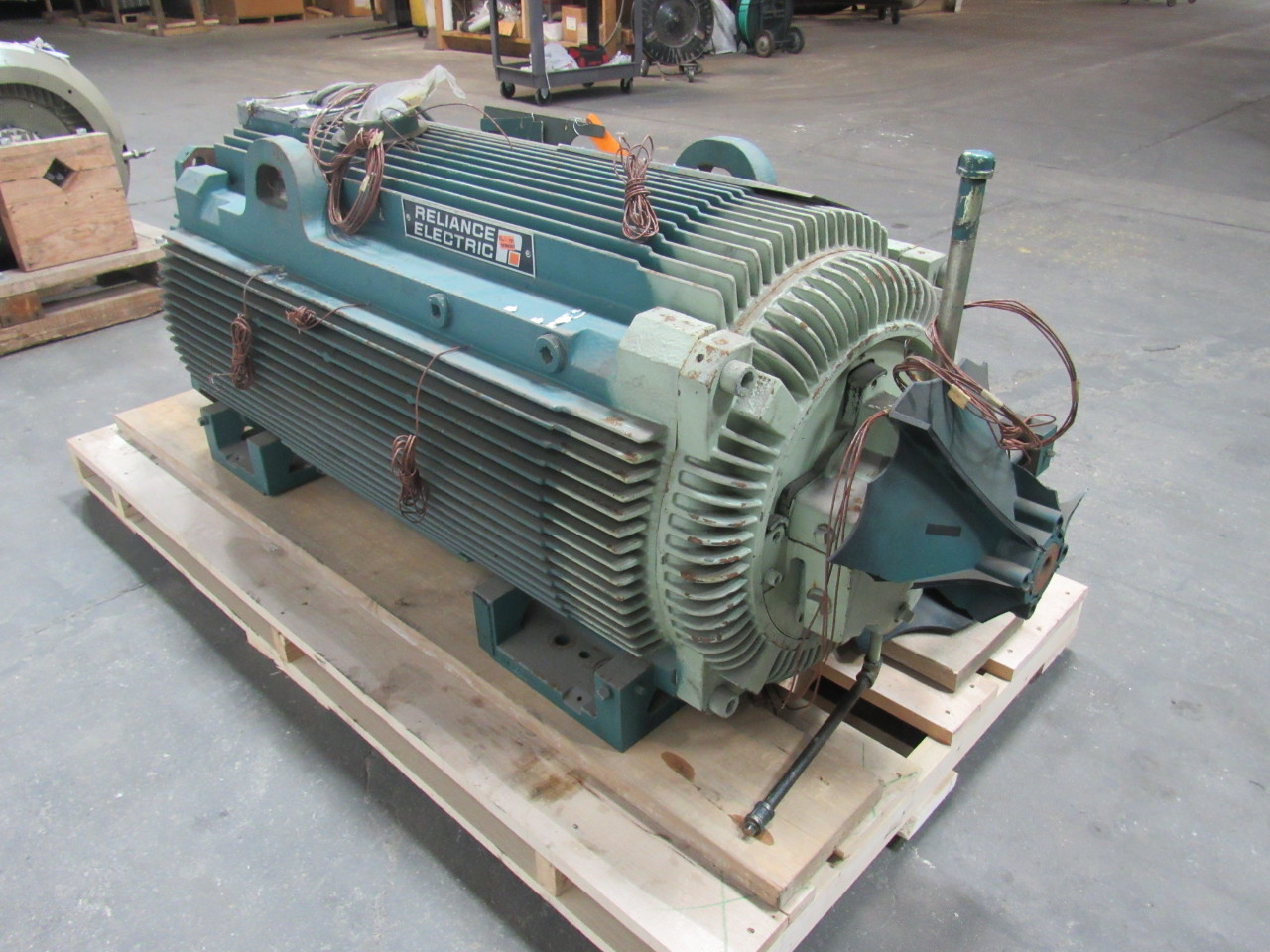 RELIANCE ELECTRIC DUTY MASTER 900 HP AC Motor 1791RPM 4000 Volts 115 Amp