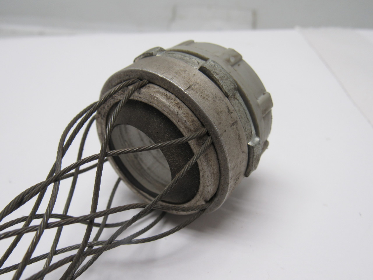 Hubbell Kellems SR-094 Strain Relief Cord Grip 1-1/4" NPT 0.97"-1.125 ...