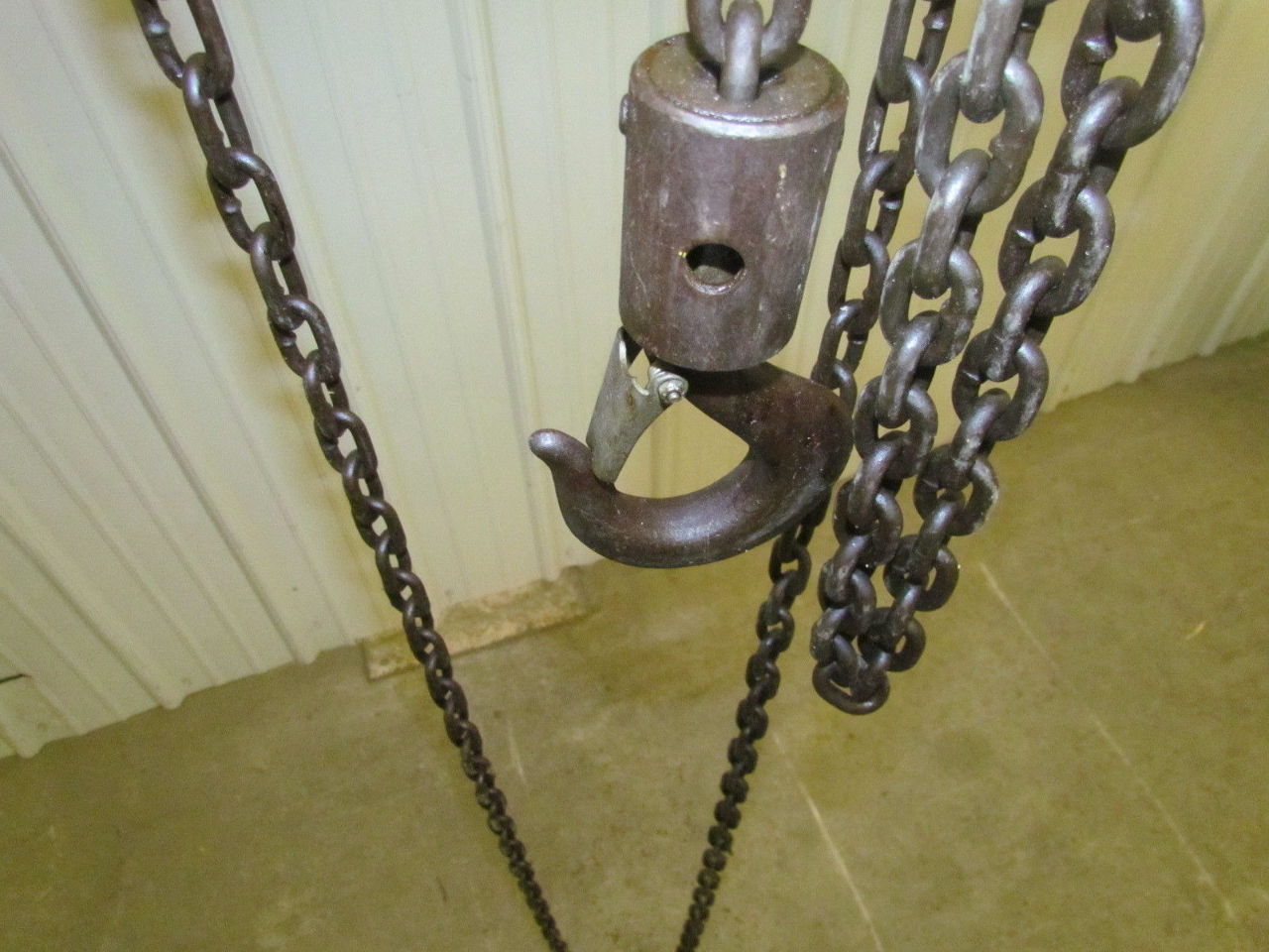 CM Cyclone 1 Ton Manual Chain Fall Hoist 7' Lift 2000lb Capacity | eBay
