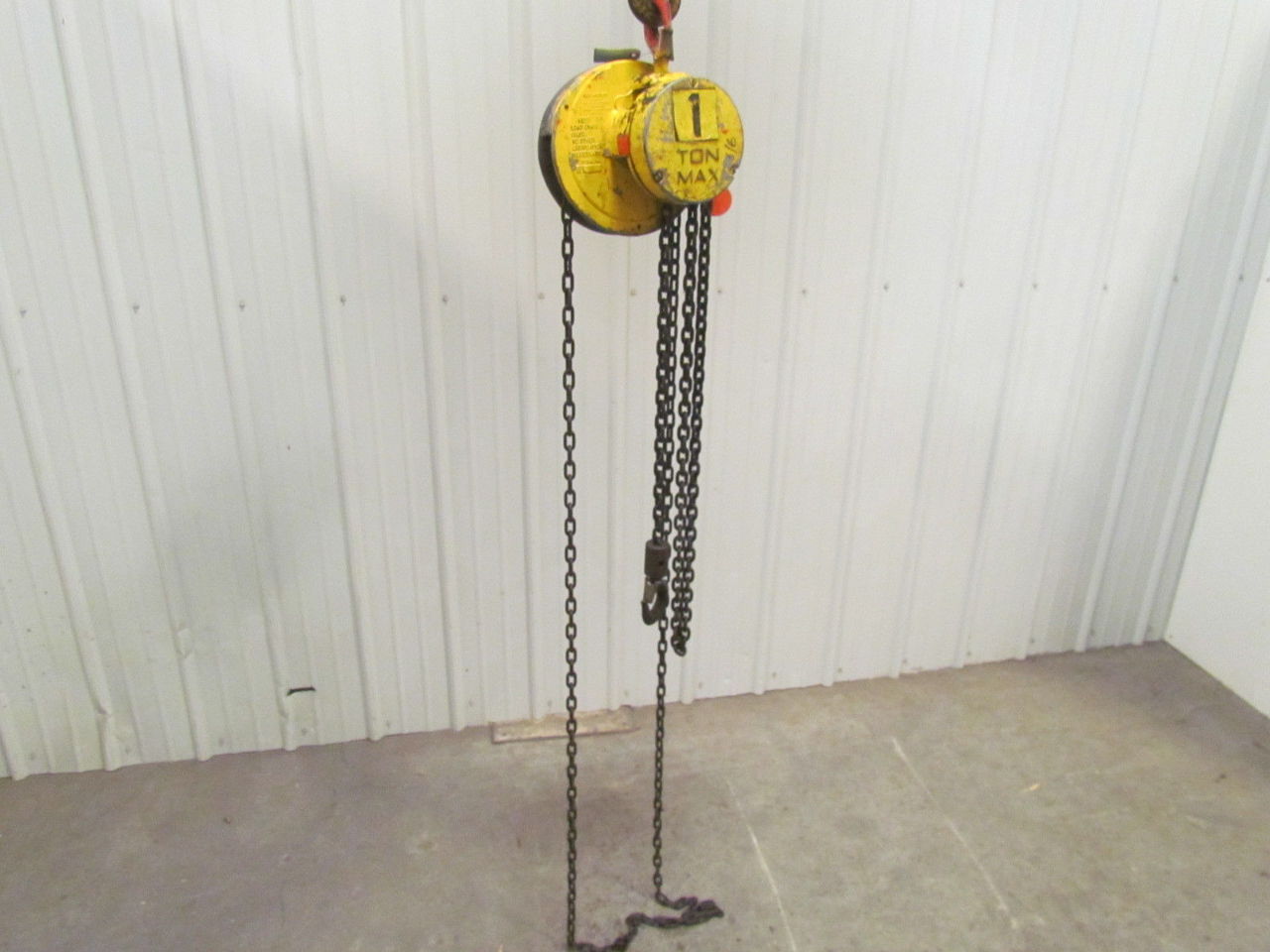 CM Cyclone 1 Ton Manual Chain Fall Hoist 7' Lift 2000lb Capacity | eBay