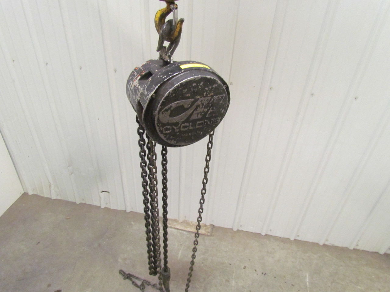 CM Cyclone Model S 1/2 Ton Manual Chain Fall Hoist 8' Lift 1000 lb ...