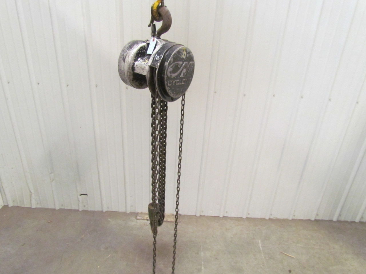 CM Cyclone Model S 2 Ton Manual Chain Fall Hoist 8' Lift 4000 lb ...