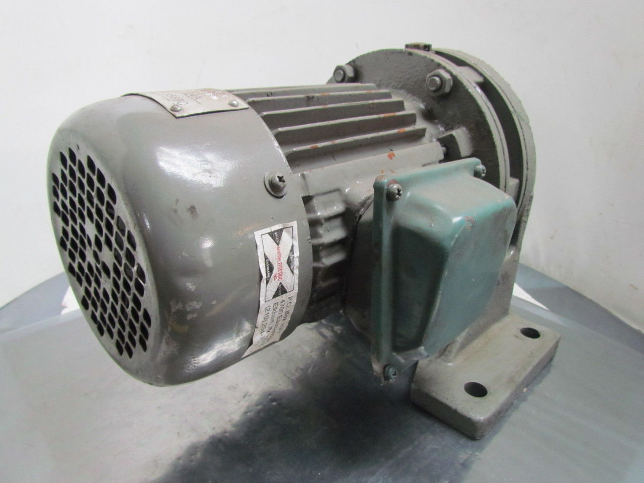 Speed Reducer 17:1 Ratio Motor 1 HP 1800 RPM 230/460 Volt GearMotor ...