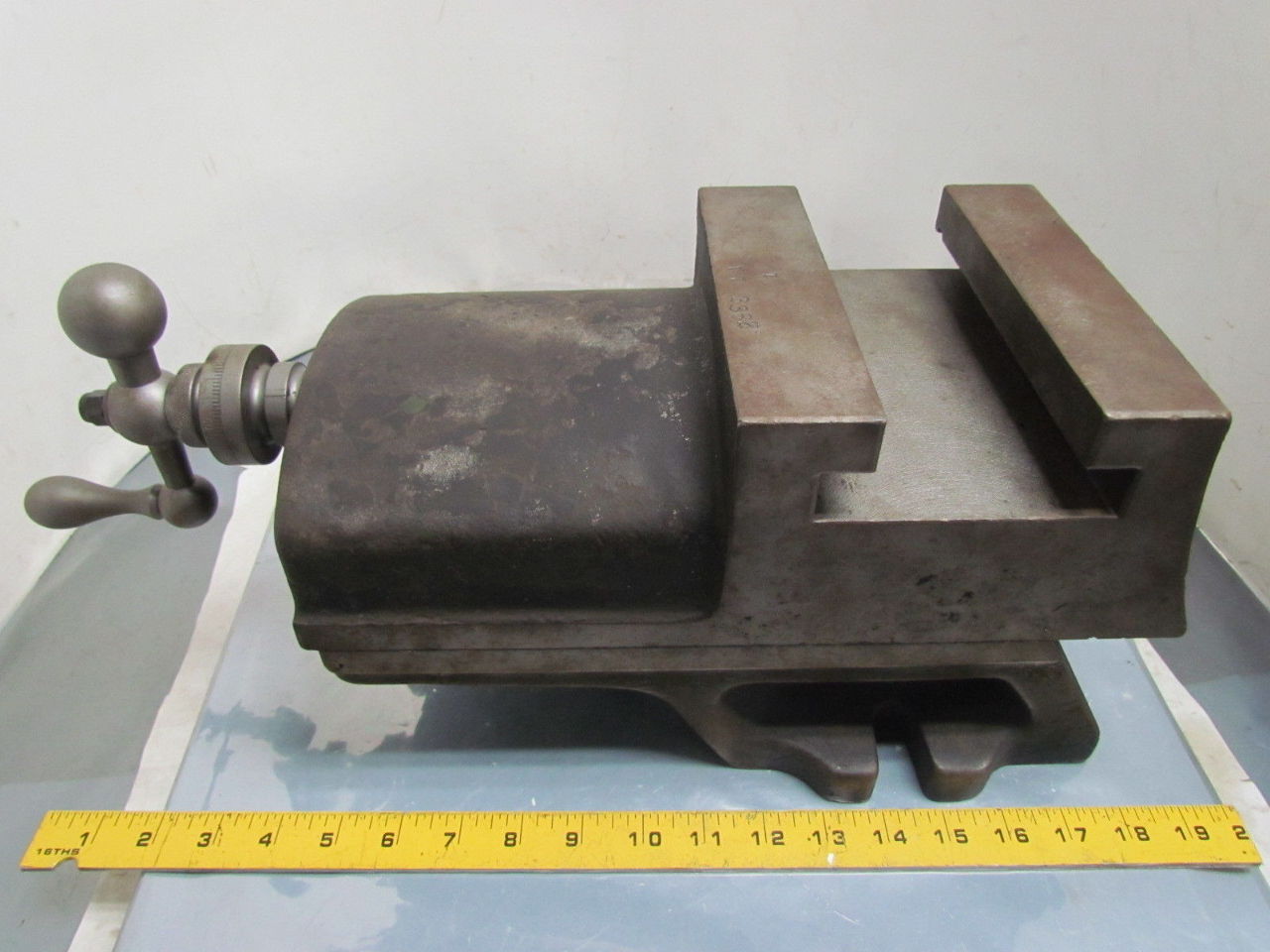 Early Lathe Cross Feed Assembly | Bullseye Industrial Sales Galleries