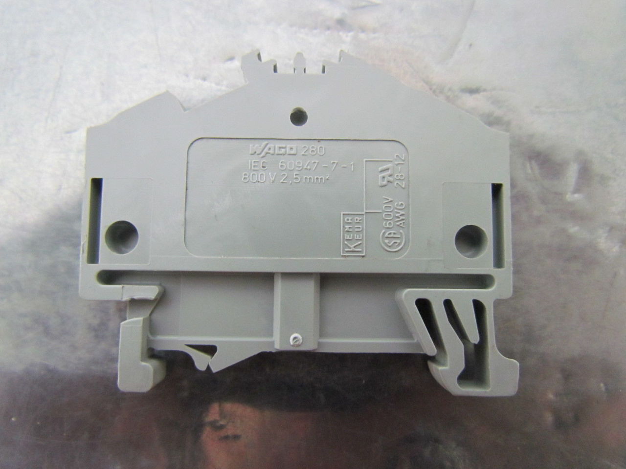 Wago IEC 60947-7-1 DIN Rail Mount 2-Position Terminal Block AWG 28-12 ...