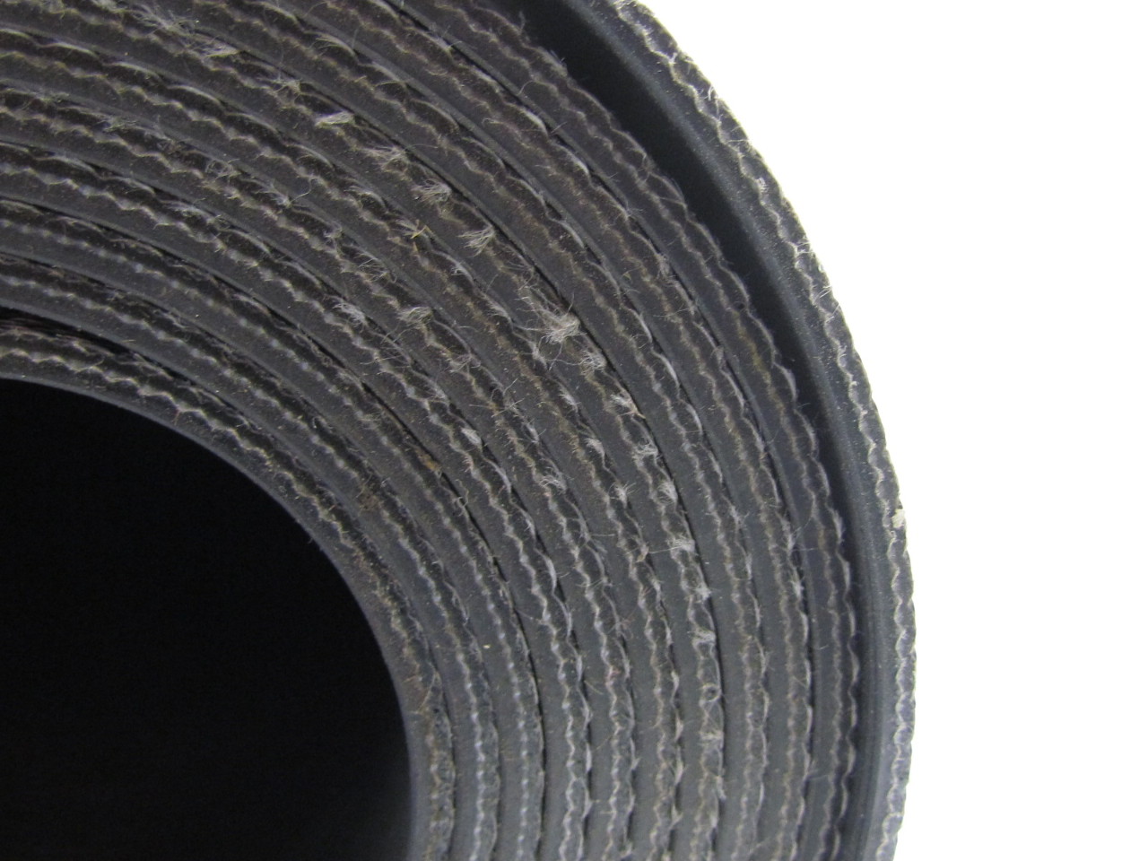 2-Ply Black Rubber Longitudinal Ribbed Conveyor Belt 27-1/2" Wide 2 ...