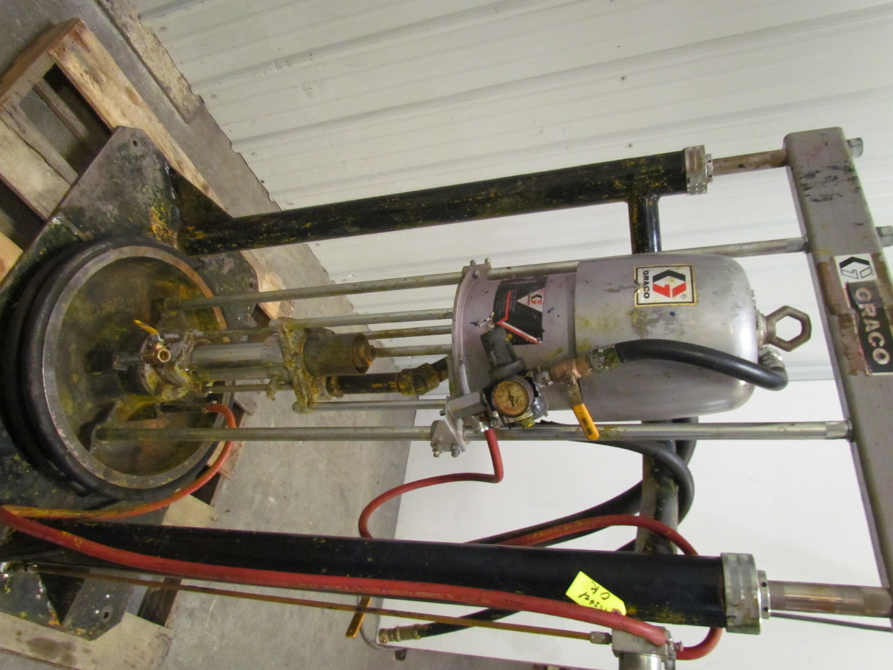 Graco Air Powered Bulldog 10 1 55 Gallon Drum Unloader 6 GPM Cleaned ...