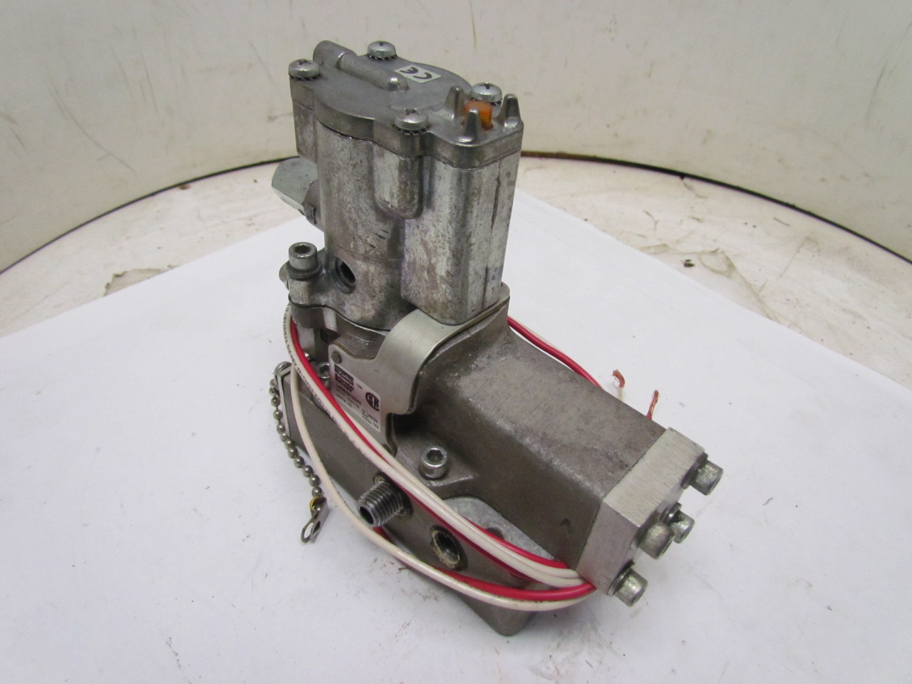 Parker Schrader Bellows K175903553 L4452910253 Pilot Valve 120V K022097 ...