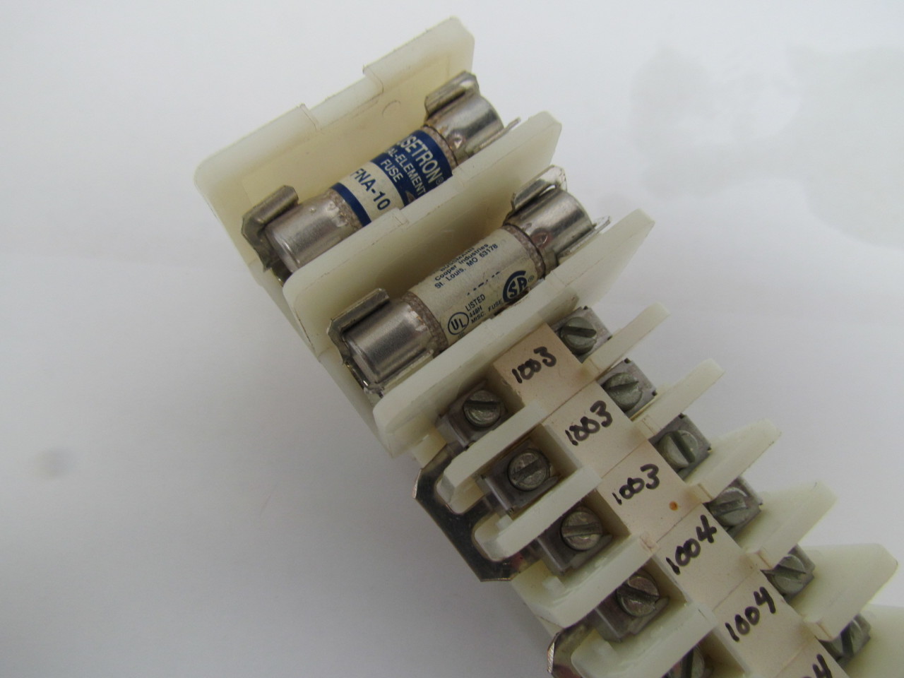 17-5/8" Long DIN Rail w/(28) 1492-CA Terminal Blocks &(4) 1492-CF Fuse ...