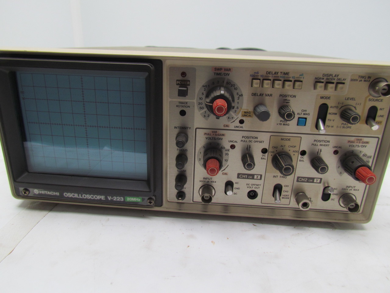 Hitachi V-223 20MHz 2 Channel Oscilloscope | eBay
