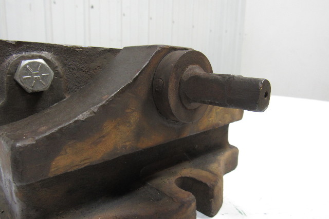 8" Heavy Duty Machine Vise 7" Opening | Bullseye Industrial Sales