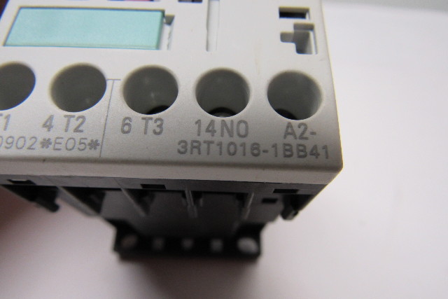 Siemens 3RT1016-1BB41 Contactor Relay Motor Control Starter 24V Coil ...