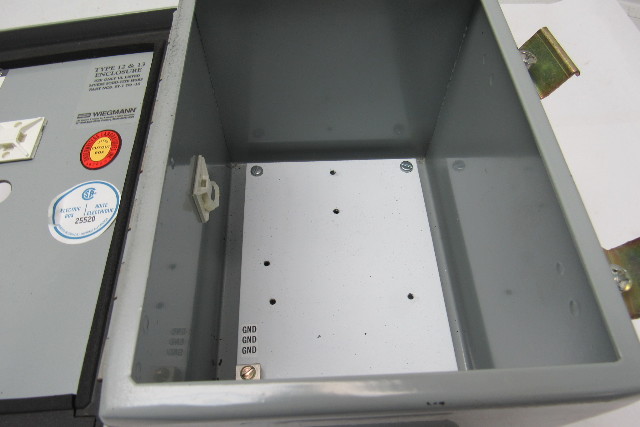 8"X6"X6"Steel Wall Mount Electrical Enclosure W/Back Plate | Bullseye ...