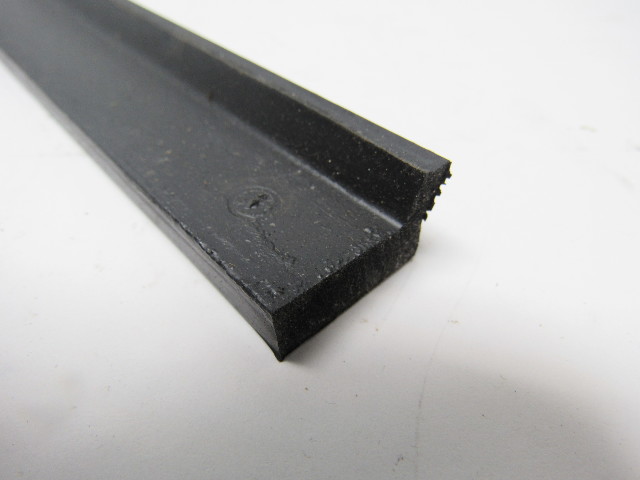 Gortite Way Wiper 220003 Molded Wiper only | Bullseye Industrial Sales