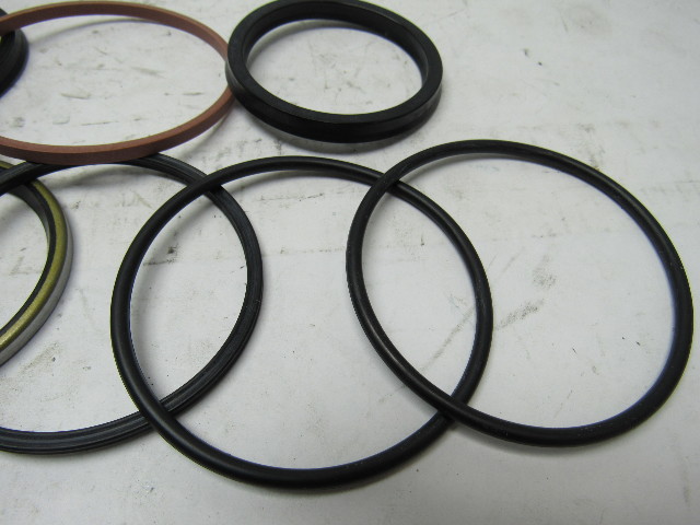 Hyster 282400 Power Steering Seal Kit Lot of 5 | Bullseye Industrial Sales