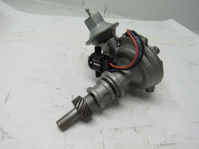 Motorcraft 9M 12 D9JE 12127 BA Ford Vacuum Advance Distributor New Old ...