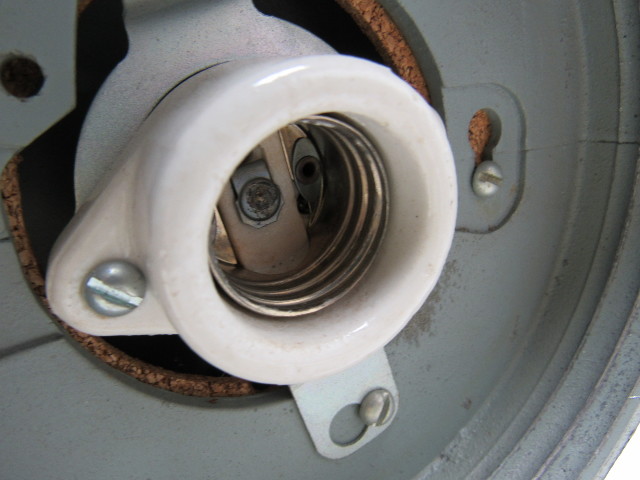 Crouse -Hinds VXB-10 Enclosed Wall Mounted Lighting Fixture 1/2 ...