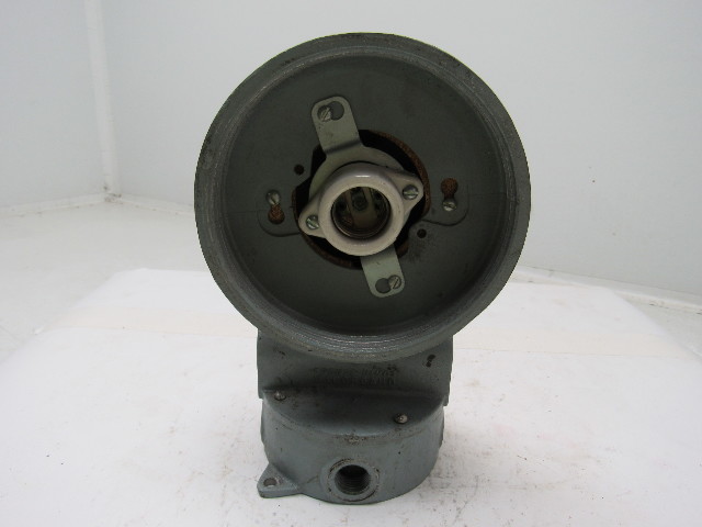 Crouse -Hinds VXB-10 Enclosed Wall Mounted Lighting Fixture 1/2 ...