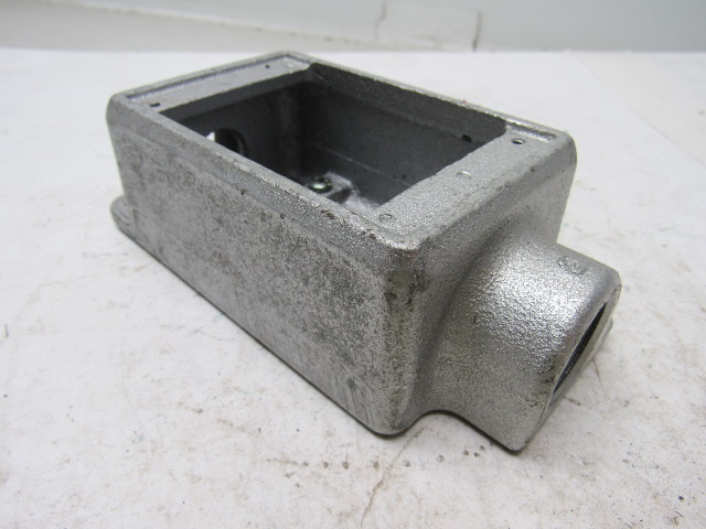 Crouse-Hinds FSC2 Rigid Conduit Outlet Box 3/4" Hubs | Bullseye ...