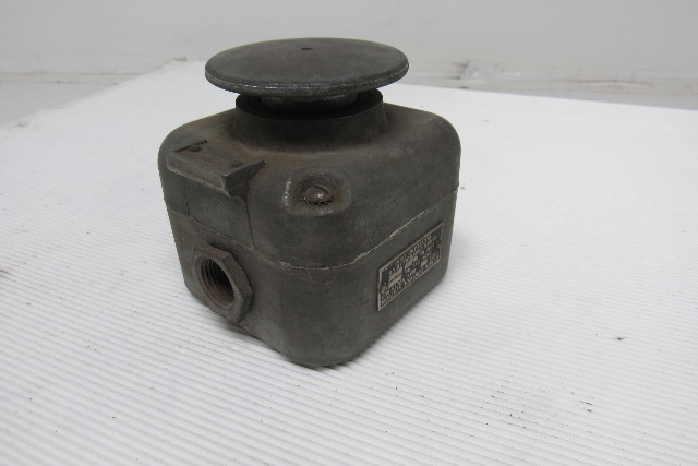 Clark Control Station X1RN-1 Push Button Operation 600V Max | Bullseye ...