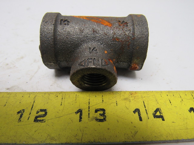 1/2" x 1/4" x 1/2" Reducing Tee Black Pipe Steel Lot Of 9 | Bullseye ...