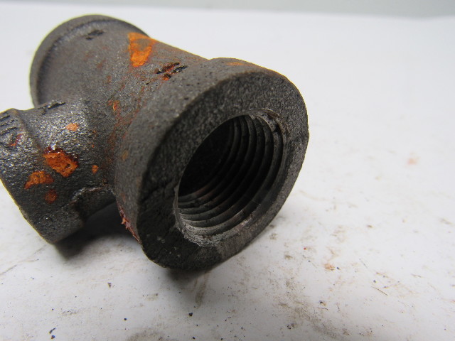 1/2" x 1/4" x 1/2" Reducing Tee Black Pipe Steel Lot Of 9 | Bullseye ...