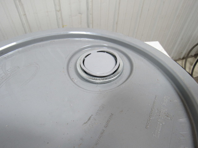 VAL COOL VP800 Metalworking Cutting Fluid Concentrate 5 Gal. Pail ...