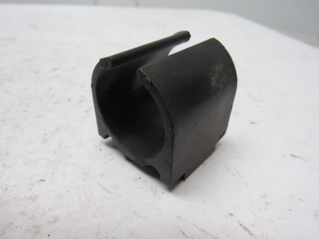 Hydra-Zorb 101150 1-1/2" Pipe Strut Cushion Clamp Lot of 23 | Bullseye ...