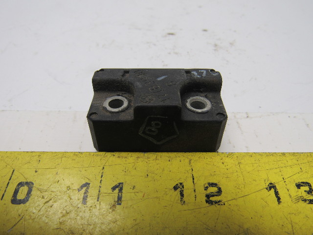 GE General Electric 171B3940 Hyster Forklift Snubber Block | Bullseye ...