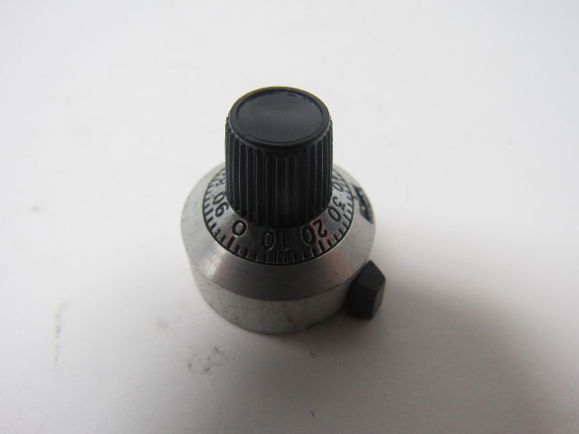 Multi-Turn Dial For Potentiometers 14 turns 1/4" Shaft 7/8" OD Lot of ...
