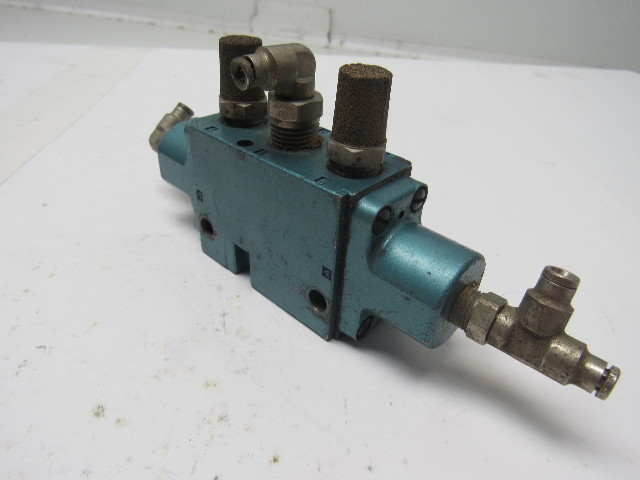 Mac 180003-112-0003 Remote Air Valve 5/2 Double Operator 1/4" NPTF ...