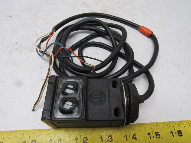 A-B Allen Bradley 42GRU-9002 Ser. A Photoswitch Photoelectric Sensor W ...