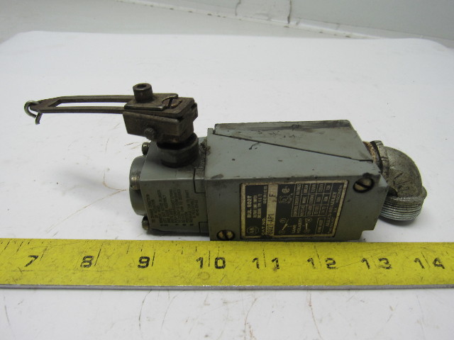 A-B Allen Bradley 802T-AP1 Ser. F Oiltight Limit Switch Side Rotary ...