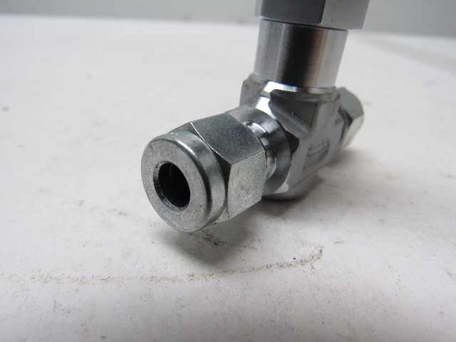 Swagelok B-6MG-MM Brass Panel Mount Metering Valve 6MM Tube Compression ...